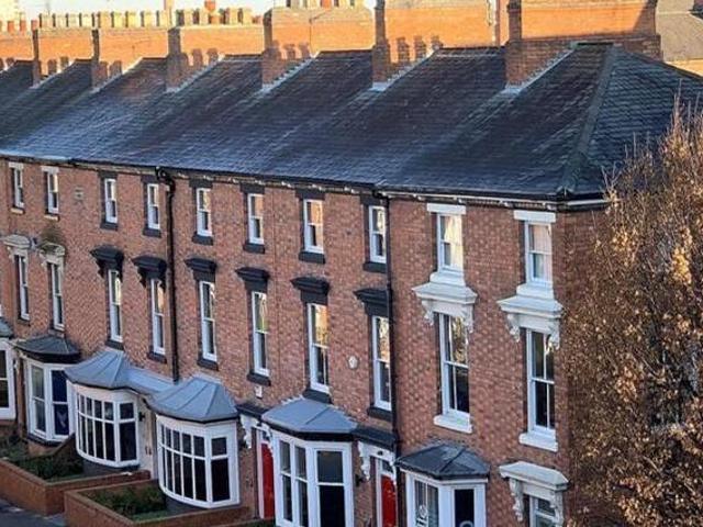 De Montfort Street, Leicester, Studio Flat For