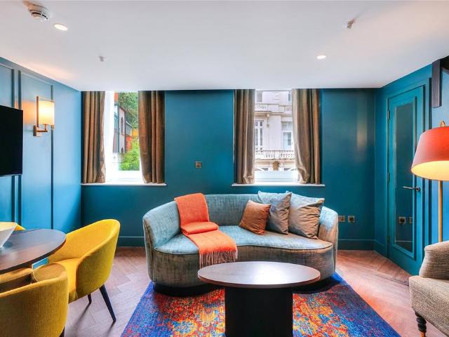 De Morgan The Other House, 15 17. 1 bed flat to rent £4,442 pcm £1,025 pw