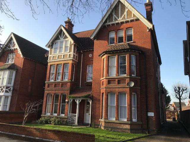 De Parys Avenue, Bedford MK40, 1 bed flat to rent, £950 pcm | PrimeLocation