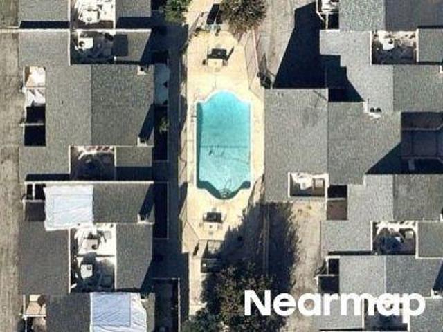 De Soto Ave Unit 10