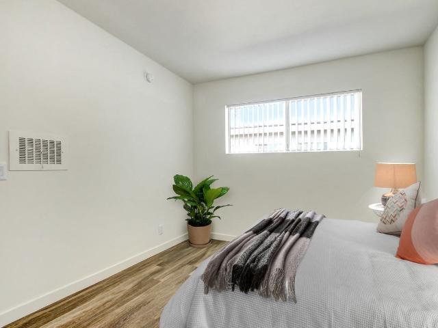 De Soto Valley Apartments 1 Bedroom Apartment for Rent at 7242 De Soto Ave, Los Angeles, CA 91303 Winnetka