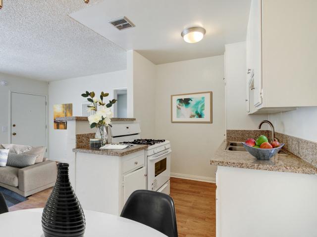 De Soto Valley Apartments