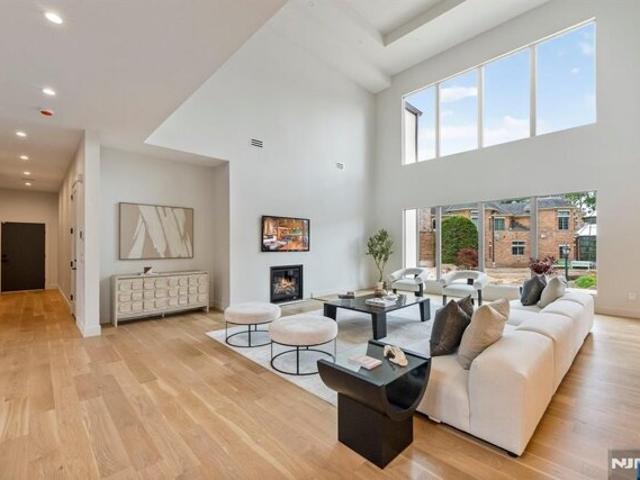 Demarest Ave, Englewood Cliffs, Home For Sale
