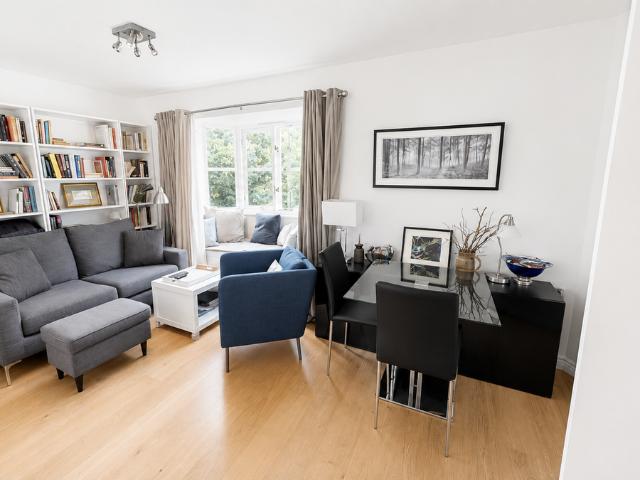 Demesne Furze, Headington OX3, 1 bed flat to rent, £1,550 pcm | PrimeLocation