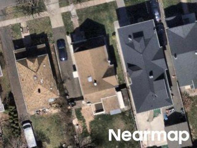 Demott Ave
