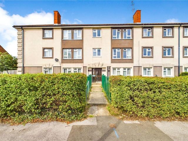Dempsey Houses, The Meadway, Tilehurst, Reading RG30, 2 bed flat to rent, £1,250 pcm | PrimeLocation