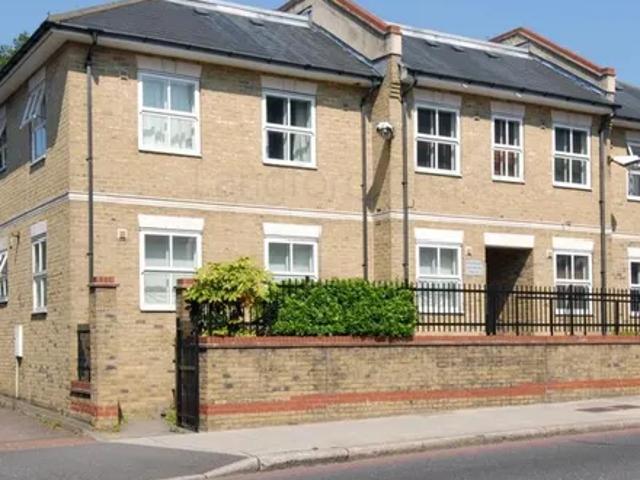 Dental Surgery, 383 Archway Road, London, N6 4JH, United Kingdom | 1 bed apartment for rent #138512492 | Rentberry