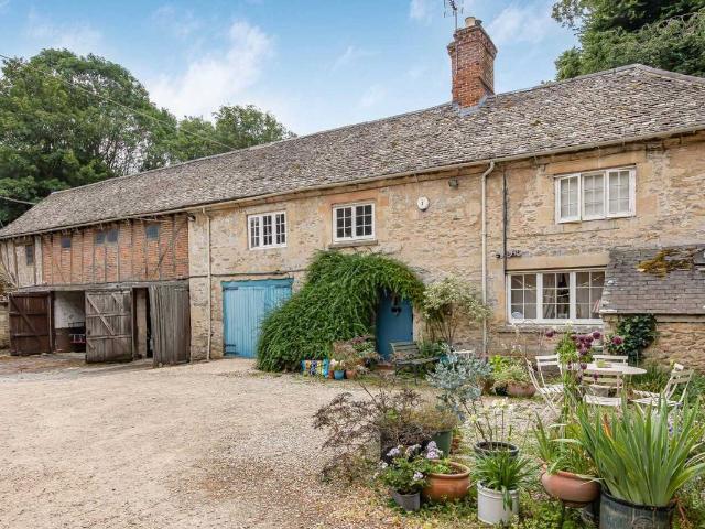 Denton, Denton House OX44, Studio to rent, £1,100 pcm | PrimeLocation