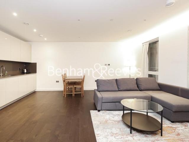 Denver Building, Nine Elms SW11 2 bed apartment to rent £3,700 pcm £854 pw