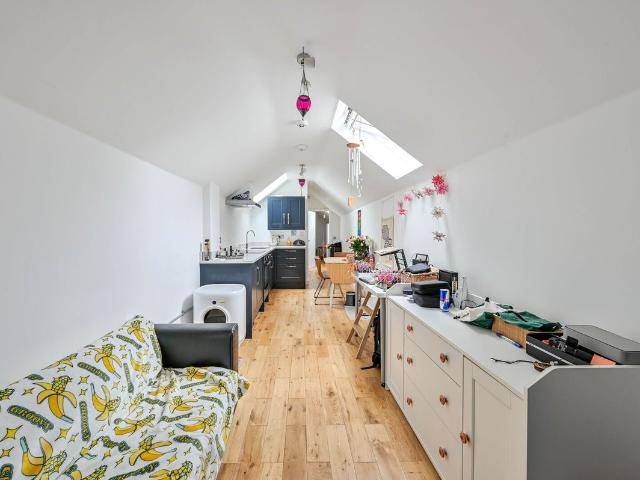 Denzil Road, Guildford GU2, 1 bed semi detached house to rent, £1,650 pcm | PrimeLocation