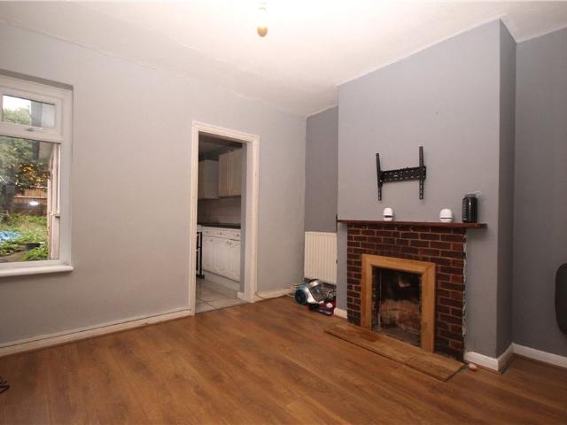 Denzil Road, Guildford, Surrey, GU2 7NG