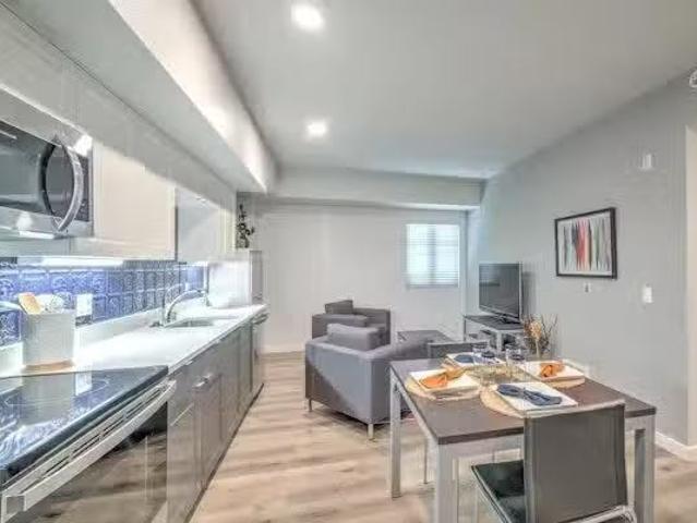 Den 2510 Channing Way, Berkeley, CA 94704