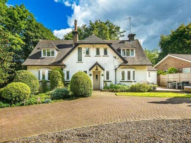 Den Bank House, Manchester Road, 5 Bedroom Detached