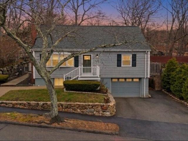 Den Quarry Rd, Lynn, Home For Sale