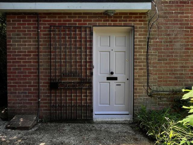 Denbigh Lodge, 64 Surrey Road, Westbourne, Bournemouth BH4, 1 bed flat to rent, £1,220 pcm | PrimeLocation