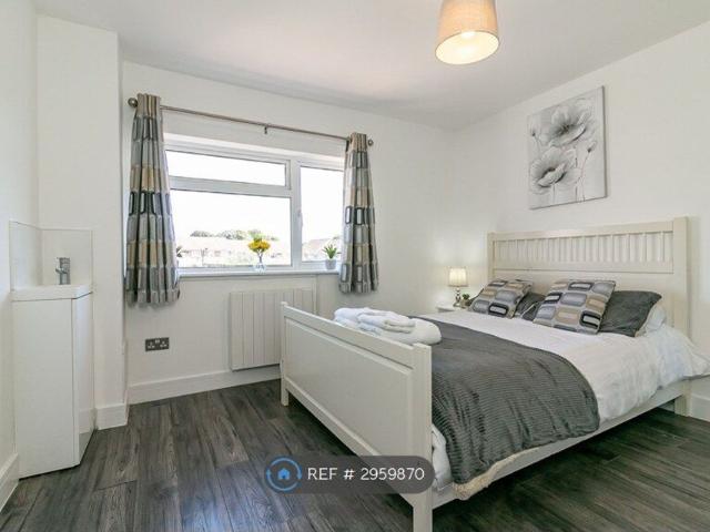 Denby, Hertfordshire SG6, Room to rent, £850 pcm | PrimeLocation