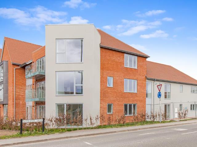 Denchworth Road, Grove 2 bed apartment to rent £1,475 pcm £340 pw