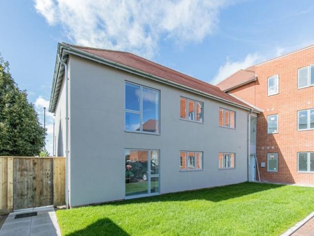 Denchworth Road, Grove OX12, 2 bed flat to rent, £1,500 pcm | PrimeLocation