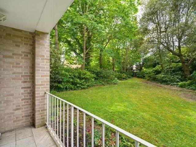 Dene Court, Mount Avenue, W5