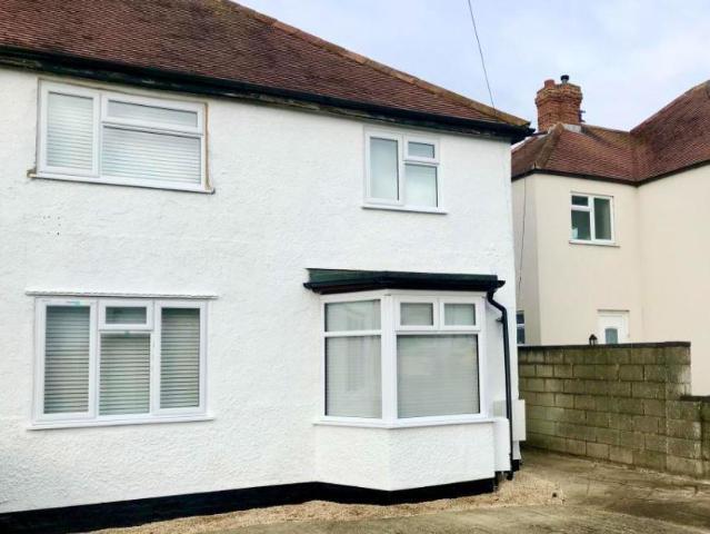 Dene Road, Headington, HMO Ready 5. 5 bed semi detached house to rent £3,400 pcm £785 pw