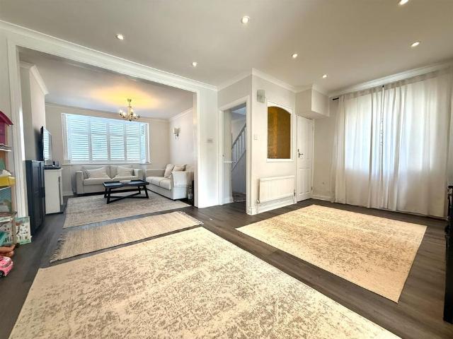 Denecroft Crescent, Hillingdon, UB10