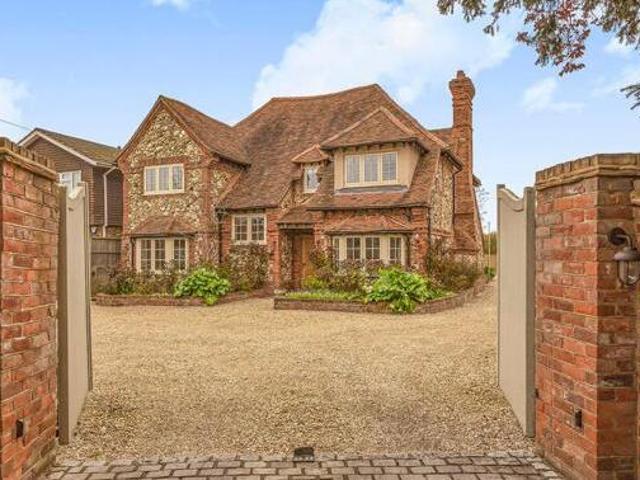 Denham Lane, Chalfont St. Peter, 5 Bedroom Detached