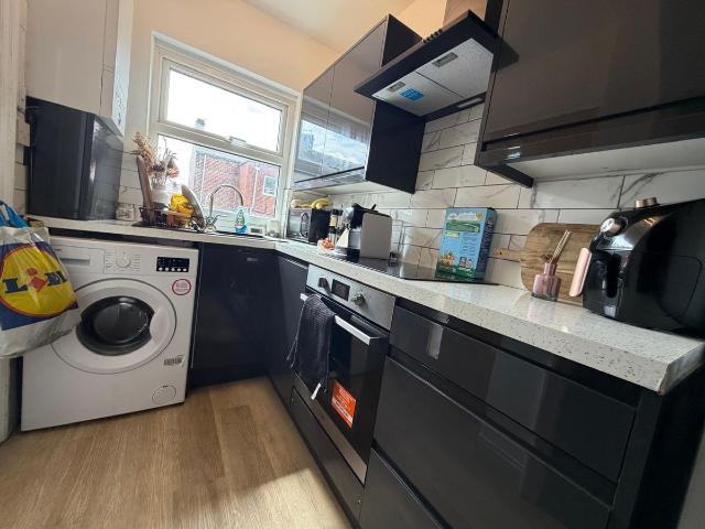 Denholme Drive, Ossett, West Yorkshire WF5, 1 bed property to rent, £795 pcm | PrimeLocation
