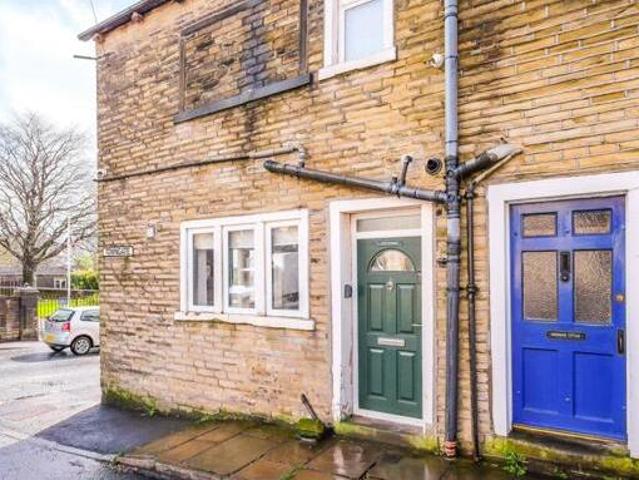 Denholme Gate Road, Hipperholme, 4 Bedroom Cottage