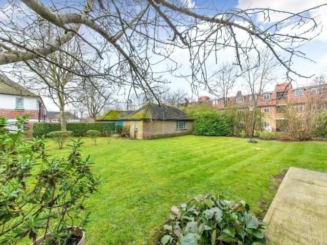 Denison Close, London N2, 2 bed flat to rent, £2,000 pcm | PrimeLocation