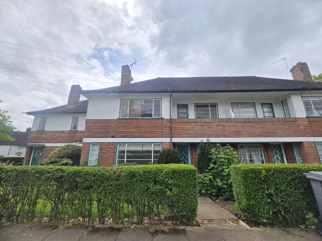 Denison Close, London N2, 2 bed maisonette to rent, £2,000 pcm | PrimeLocation