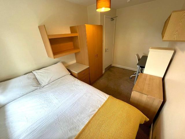 Denison Court, Nottingham NG7, Room to rent, £498 pcm | PrimeLocation