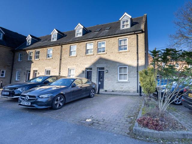 Denison Hall, Hanover Square, Leeds 3 bed terraced house to rent £1,850 pcm £427 pw