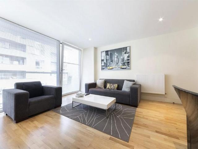 Denison House, Canary Wharf E14 1 bed flat to rent £2,300 pcm £531 pw