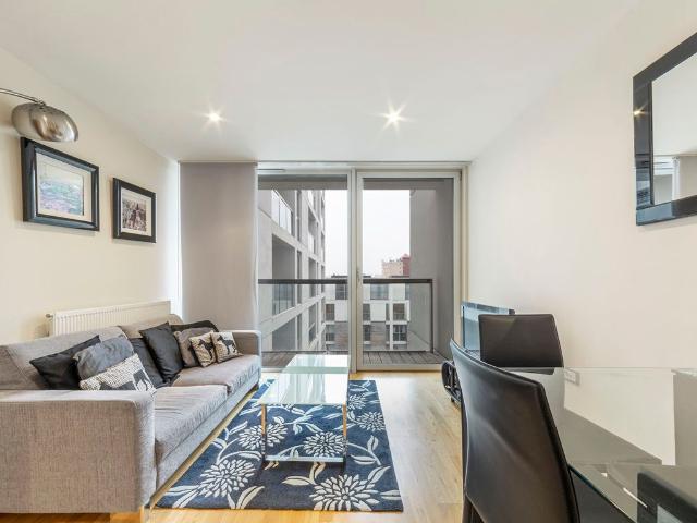 Denison House, London E14, 1 bed flat to rent, £2,100 pcm | PrimeLocation