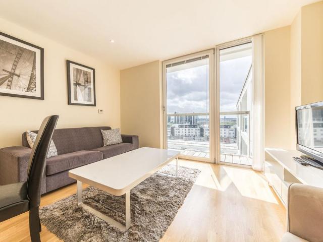 Denison House, London E14 1 bed flat to rent £2,150 pcm £496 pw