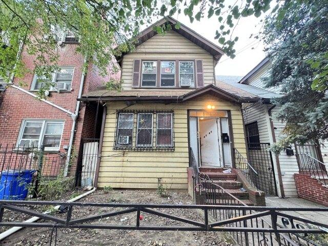 Denman St, Elmhurst, Home For Sale