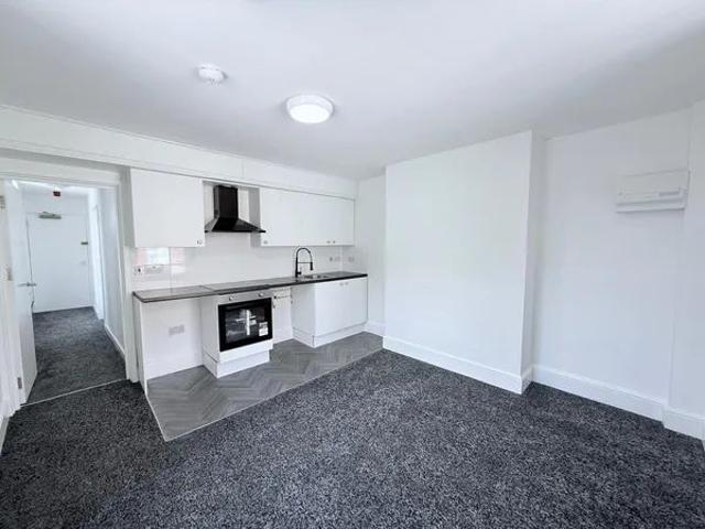 Denman Street Central, Nottingham, NG7, Property for rent