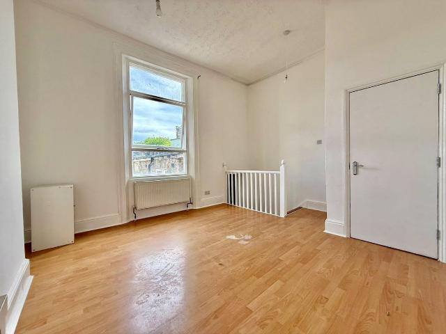 Denmark Hill, Camberwell, London SE5, 3 bed property to rent, £2,850 pcm | PrimeLocation