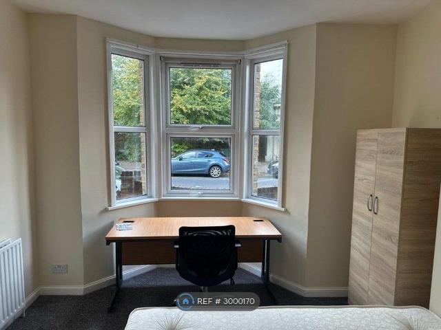 Denmark Road, London SE5, 4 bed semi detached house to rent, £3,813 pcm | PrimeLocation