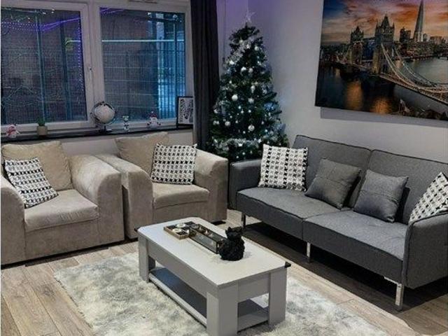 Denmark Road, Manchester M15, 2 bed flat to rent, £1,400 pcm | PrimeLocation