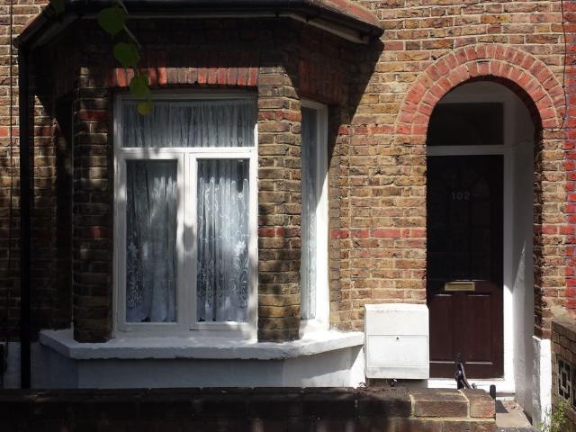 Dennett Road, Croydon CR0, 2 bed terraced house to rent, £1,995 pcm | PrimeLocation