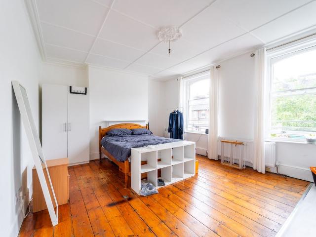 Denning Road, Hampstead, London NW3, Studio to rent, £1,500 pcm | PrimeLocation