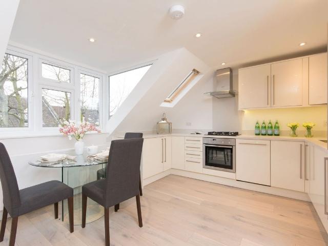 Dennington Park Road, West Hampstead, London NW6, 2 bed flat to rent, £3,900 pcm | PrimeLocation