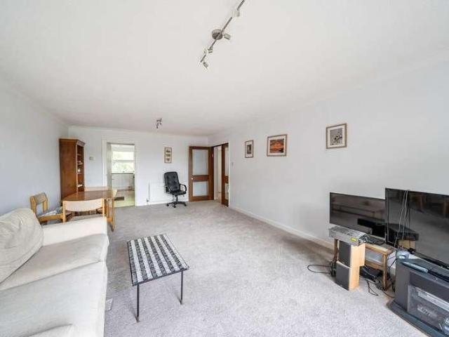 Dennis Lane, Stanmore, HA7