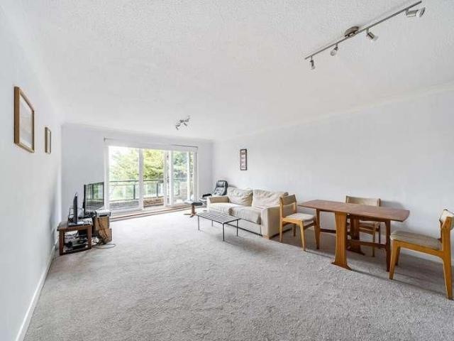 Dennis Lane, Stanmore, HA7