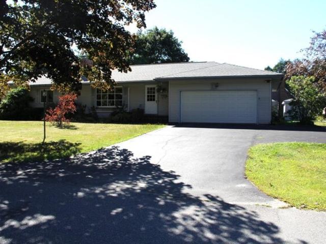 Dennis St, Skowhegan, Home For Sale