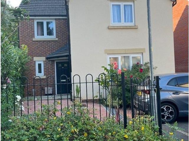 Dennis St, Swindon SN5, 4 bed detached house to rent, £1,750 pcm | PrimeLocation