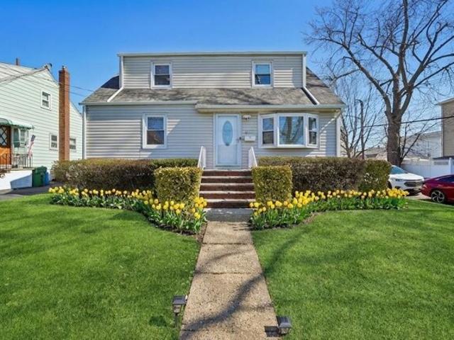 Dennis Pl, Linden, Home For Sale