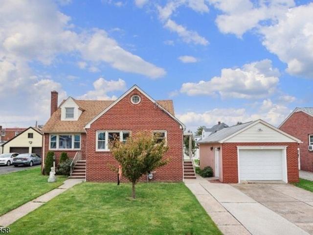 Dennis Pl, Linden, Home For Sale