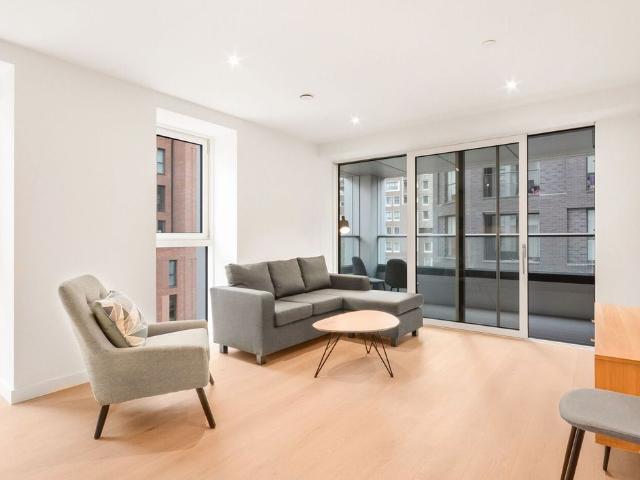 Deacon Street, Elephant And Castle, London SE17, 2 bed flat to rent, £3,800 pcm | PrimeLocation